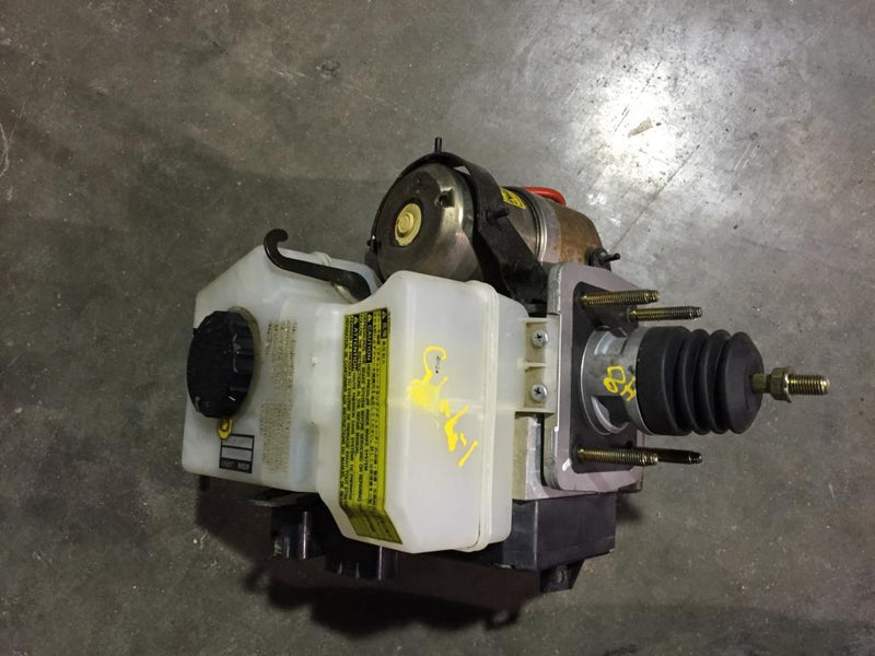 2005-2009 Lexus GX470 Anti-Lock Master Cylinder Brake Pump Booster Ass ...